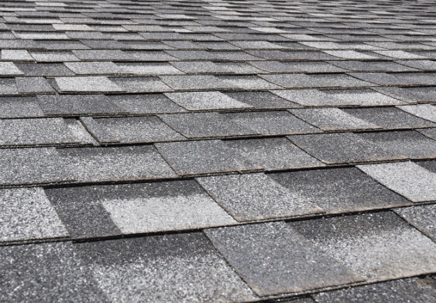 4 Reasons Inspecting the Roof Is Important